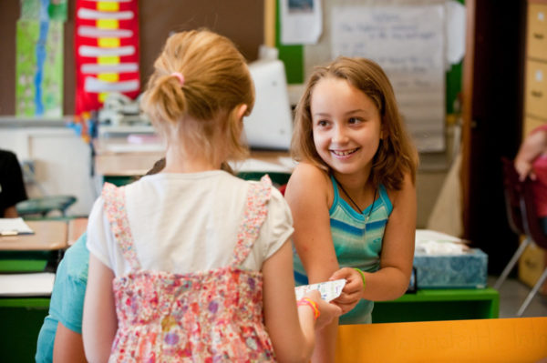 Helping Students Give Effective Compliments | Responsive Classroom